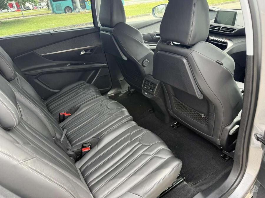 Pelēks Peugeot 5008 2019 Tauragė, ar dzinēja tilpumu 1.20 L un nobraukumu 176 tūkst. km par 11200 €, foto 13 vietnē AUTOMOTO.COM.LV