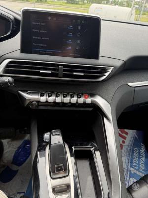 Pelēks Peugeot 5008 2019 Tauragė, ar dzinēja tilpumu 1.20 L un nobraukumu 176 tūkst. km par 11200 €, foto 20 vietnē AUTOMOTO.COM.LV