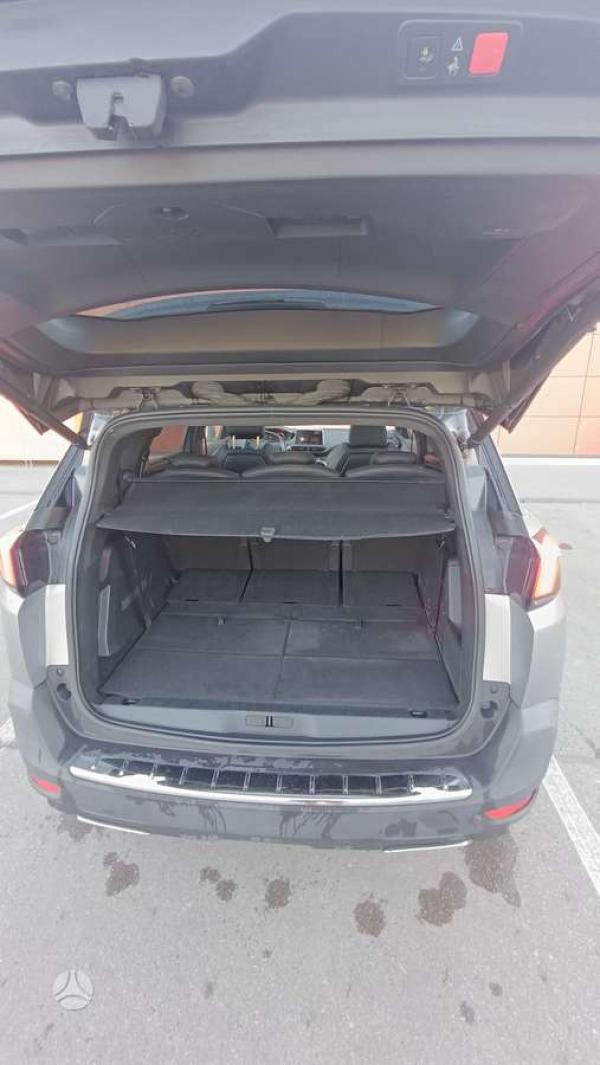 Grey Peugeot 5008 2019 in Gargzdai, with an engine capacity of 2.00 L and mileage of 280 thousand km for 14900 €, photo 10 on AUTOMOTO.COM.LV