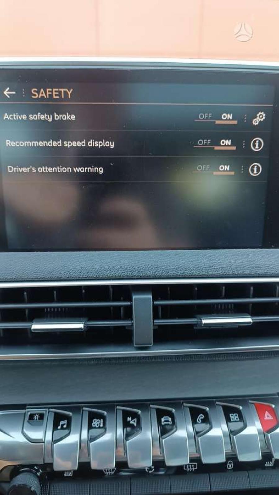 Pelēks Peugeot 5008 2019 Gargždai, ar dzinēja tilpumu 2.00 L un nobraukumu 280 tūkst. km par 14900 €, foto 37 vietnē AUTOMOTO.COM.LV
