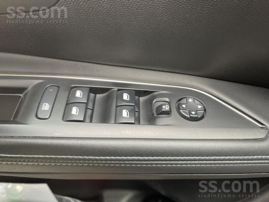 Pelēks Peugeot 5008 2019 Rīga, ar dzinēja tilpumu 1.50 L un nobraukumu 235 tūkst. km par 16500 €, foto 11 vietnē AUTOMOTO.COM.LV