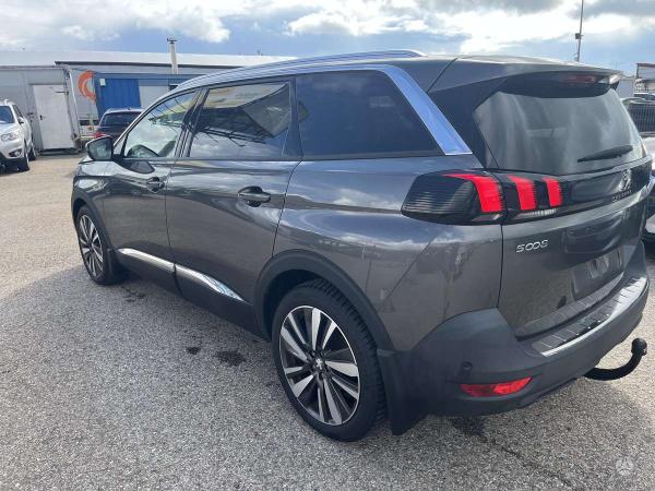 Grey Peugeot 5008 2019 in Marijampole, with an engine capacity of 1.50 L and mileage of 174 thousand km for 12500 €, photo 8 on AUTOMOTO.COM.LV