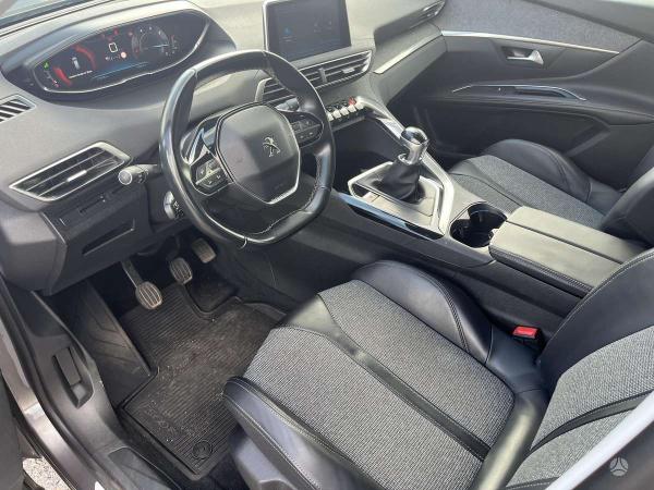 Grey Peugeot 5008 2019 in Marijampole, with an engine capacity of 1.50 L and mileage of 174 thousand km for 12500 €, photo 10 on AUTOMOTO.COM.LV