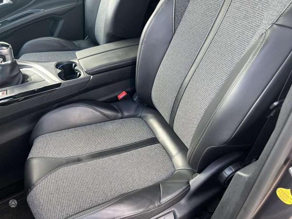 Grey Peugeot 5008 2019 in Marijampole, with an engine capacity of 1.50 L and mileage of 174 thousand km for 12500 €, photo 11 on AUTOMOTO.COM.LV
