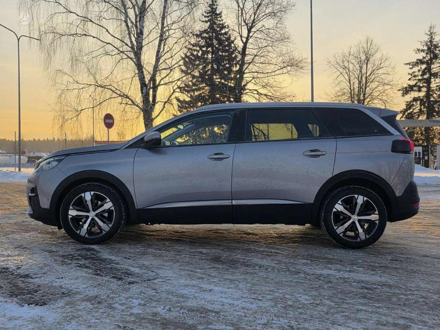 Grey Peugeot 5008 2020 in Taurage, with an engine capacity of 1.50 L and mileage of 221 thousand km for 10499 €, photo 8 on AUTOMOTO.COM.LV