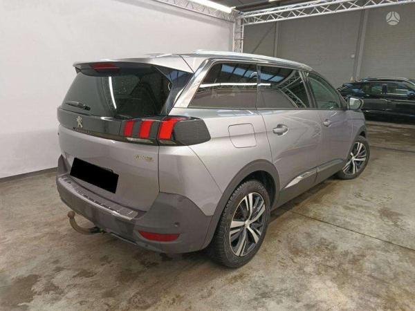 Pelēks Peugeot 5008 2020 Viļņa, ar dzinēja tilpumu 1.50 L un nobraukumu 244 tūkst. km par 11737 €, foto 2 vietnē AUTOMOTO.COM.LV
