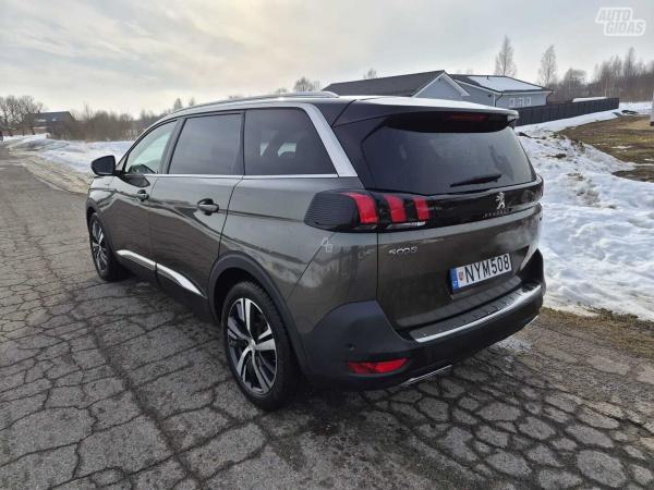Grey Peugeot 5008 2020 in Panevezys, with an engine capacity of 1.50 L and mileage of 178 thousand km for 17500 €, photo 3 on AUTOMOTO.COM.LV