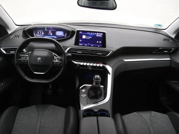 Grey Peugeot 5008 2020 in Vilnius, with an engine capacity of 1.20 L and mileage of 99 thousand km for 14899 €, photo 2 on AUTOMOTO.COM.LV