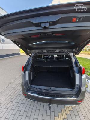 Pelēks Peugeot 5008 2020 Šauļi, ar dzinēja tilpumu 2.00 L un nobraukumu 207 tūkst. km par 16999 €, foto 16 vietnē AUTOMOTO.COM.LV