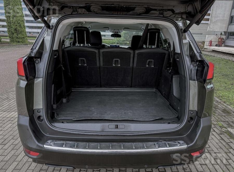 Pelēks Peugeot 5008 2020 Rīga, ar dzinēja tilpumu 1.50 L un nobraukumu 158 tūkst. km par 14950 €, foto 12 vietnē AUTOMOTO.COM.LV