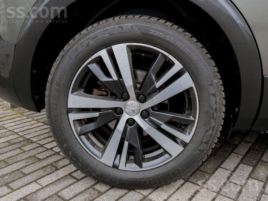 Pelēks Peugeot 5008 2020 Rīga, ar dzinēja tilpumu 1.50 L un nobraukumu 158 tūkst. km par 14950 €, foto 18 vietnē AUTOMOTO.COM.LV