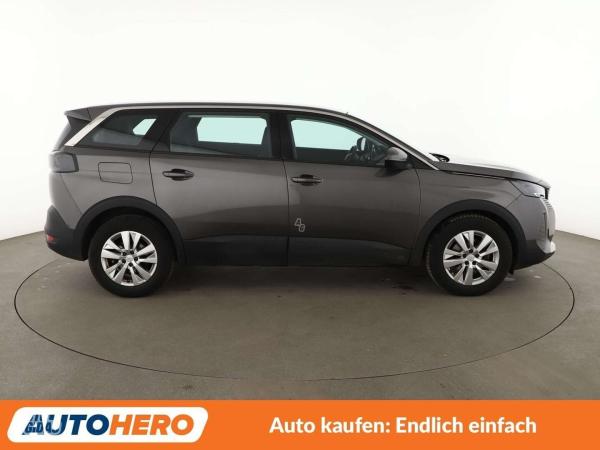 Pelēks Peugeot 5008 2021 Kauņa, ar dzinēja tilpumu 1.50 L un nobraukumu 88 tūkst. km par 26139 €, foto 7 vietnē AUTOMOTO.COM.LV