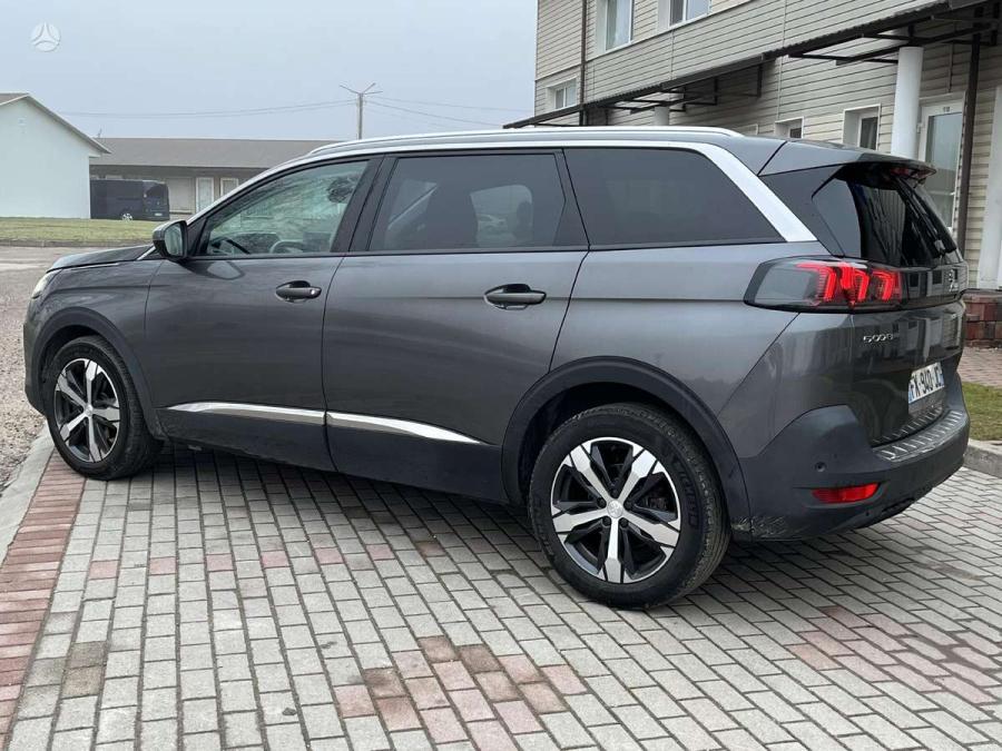 Pelēks Peugeot 5008 2021 Viļņa, ar dzinēja tilpumu 1.20 L un nobraukumu 218 tūkst. km par 13068 €, foto 4 vietnē AUTOMOTO.COM.LV