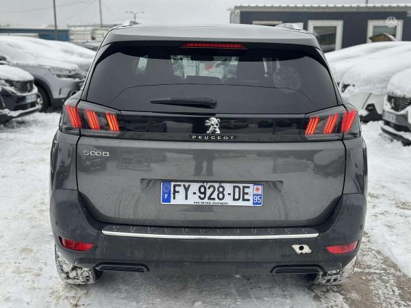 Grey Peugeot 5008 2021 in Vilnius, with an engine capacity of 1.20 L and mileage of 132 thousand km for 14519 €, photo 4 on AUTOMOTO.COM.LV