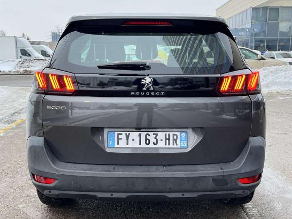 Grey Peugeot 5008 2021 in Vilnius, with an engine capacity of 1.20 L and mileage of 104 thousand km for 12584 €, photo 5 on AUTOMOTO.COM.LV