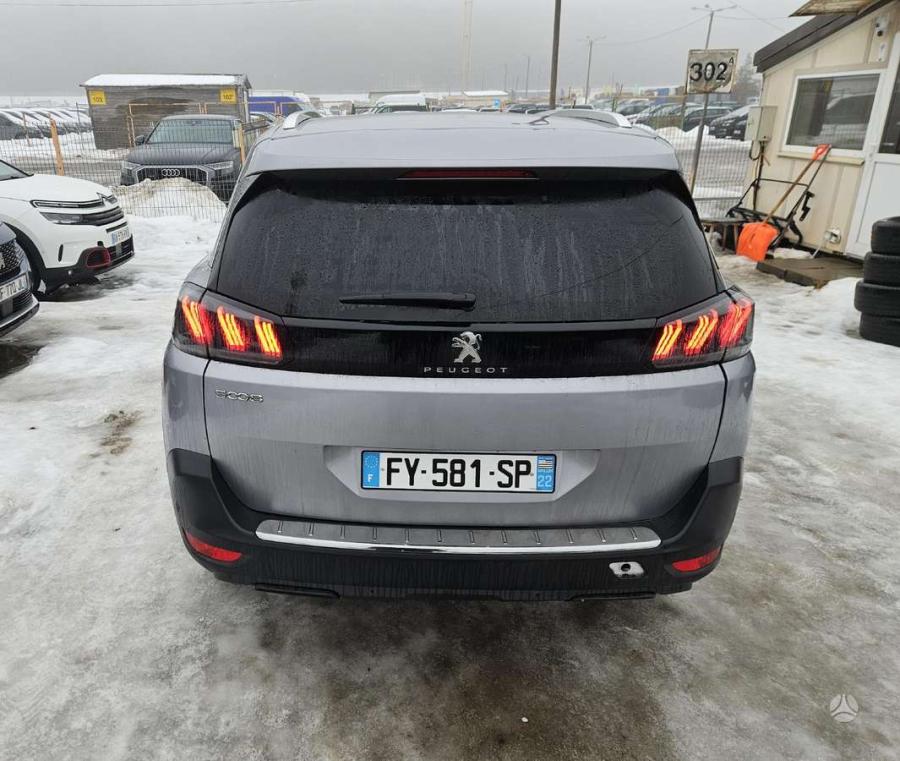 Pelēks Peugeot 5008 2021 Viļņa, ar dzinēja tilpumu 1.50 L un nobraukumu 184 tūkst. km par 15670 €, foto 6 vietnē AUTOMOTO.COM.LV