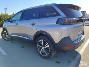 Pelēks Peugeot 5008 2021 Šauļi, ar dzinēja tilpumu 1.50 L un nobraukumu 110 tūkst. km par 21490 €, foto 4 vietnē AUTOMOTO.COM.LV