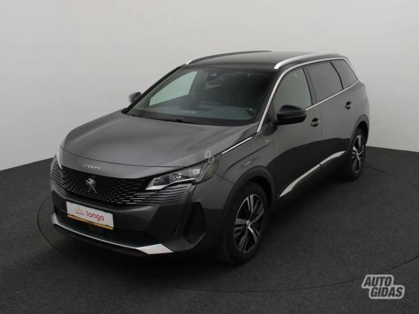 Grey Peugeot 5008 2021 in Vilnius, with an engine capacity of 1.20 L and mileage of 105 thousand km for 17199 €, photo 1 on AUTOMOTO.COM.LV