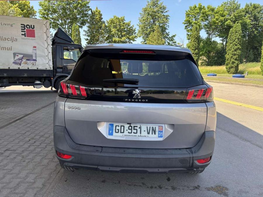 Grey Peugeot 5008 2021 in Taurage, with an engine capacity of 1.50 L and mileage of 188 thousand km for 12700 €, photo 9 on AUTOMOTO.COM.LV