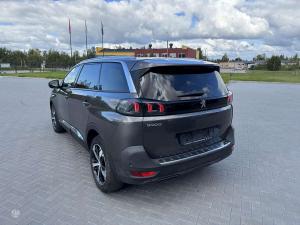 Grey Peugeot 5008 2021 in Telschi, with an engine capacity of 1.50 L and mileage of 178 thousand km for 14700 €, photo 7 on AUTOMOTO.COM.LV