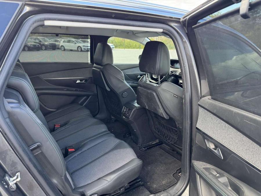 Grey Peugeot 5008 2021 in Telschi, with an engine capacity of 1.50 L and mileage of 178 thousand km for 14700 €, photo 24 on AUTOMOTO.COM.LV