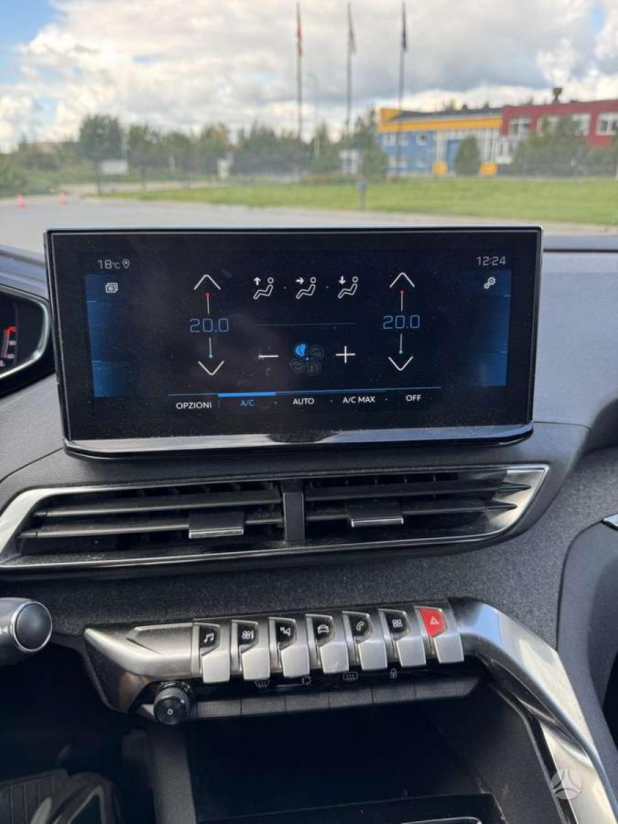 Grey Peugeot 5008 2021 in Telschi, with an engine capacity of 1.50 L and mileage of 178 thousand km for 14700 €, photo 32 on AUTOMOTO.COM.LV