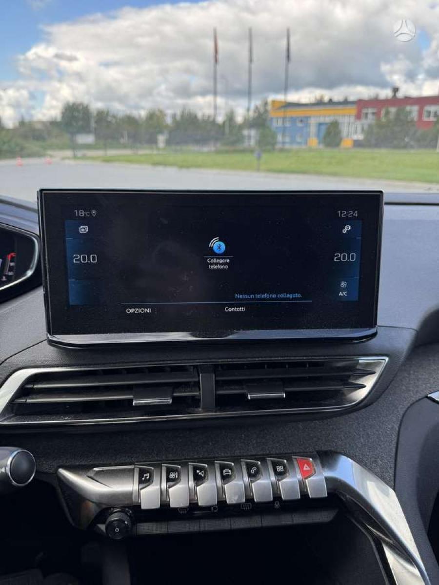 Grey Peugeot 5008 2021 in Telschi, with an engine capacity of 1.50 L and mileage of 178 thousand km for 14700 €, photo 39 on AUTOMOTO.COM.LV