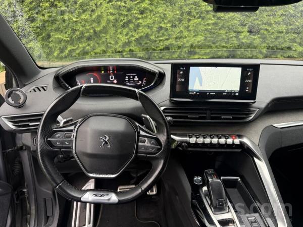 Grey Peugeot 5008 2021 in Riga, with an engine capacity of 1.60 L and mileage of 81 thousand km for 23500 €, photo 4 on AUTOMOTO.COM.LV