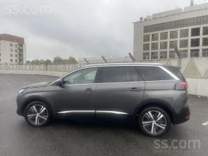 Серый Пежо 5008 2021 в Рига, объемом двигателя 1.50 л и пробегом 128 тыс. км за 18500 €, фото  на AUTOMOTO.COM.LV