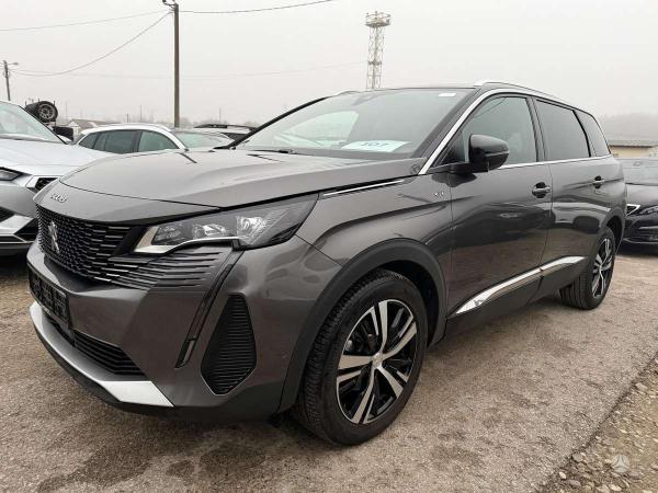 Pelēks Peugeot 5008 2022 Viļņa, ar dzinēja tilpumu 1.20 L un nobraukumu 171 tūkst. km par 16900 €, foto 1 vietnē AUTOMOTO.COM.LV