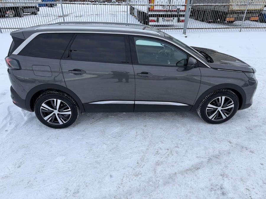 Grey Peugeot 5008 2022 in Marijampole, with an engine capacity of 1.20 L and mileage of 132 thousand km for 17182 €, photo 9 on AUTOMOTO.COM.LV