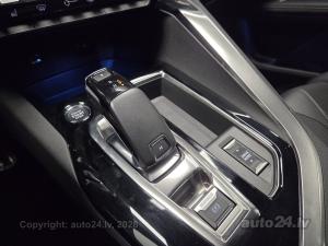 Grey Peugeot 5008 2022 in Tallinn, with an engine capacity of 1.50 L and mileage of 61 thousand km for 24900 €, photo 13 on AUTOMOTO.COM.LV