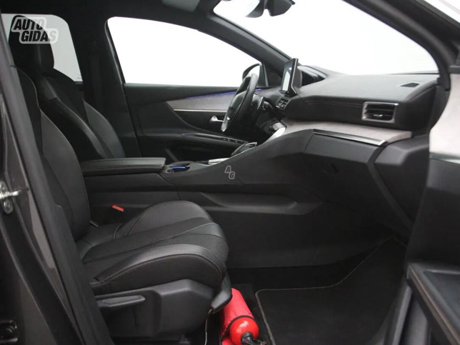 Grey Peugeot 5008 2022 in Vilnius, with an engine capacity of 1.50 L and mileage of 218 thousand km for 18399 €, photo 15 on AUTOMOTO.COM.LV