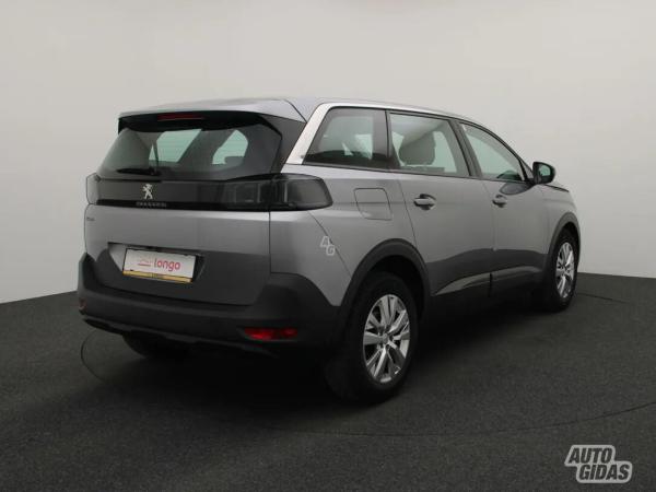 Grey Peugeot 5008 2022 in Vilnius, with an engine capacity of 1.20 L and mileage of 196 thousand km for 15199 €, photo 8 on AUTOMOTO.COM.LV