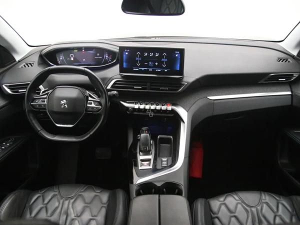 Grey Peugeot 5008 2022 in Vilnius, with an engine capacity of 1.50 L and mileage of 191 thousand km for 18199 €, photo 2 on AUTOMOTO.COM.LV