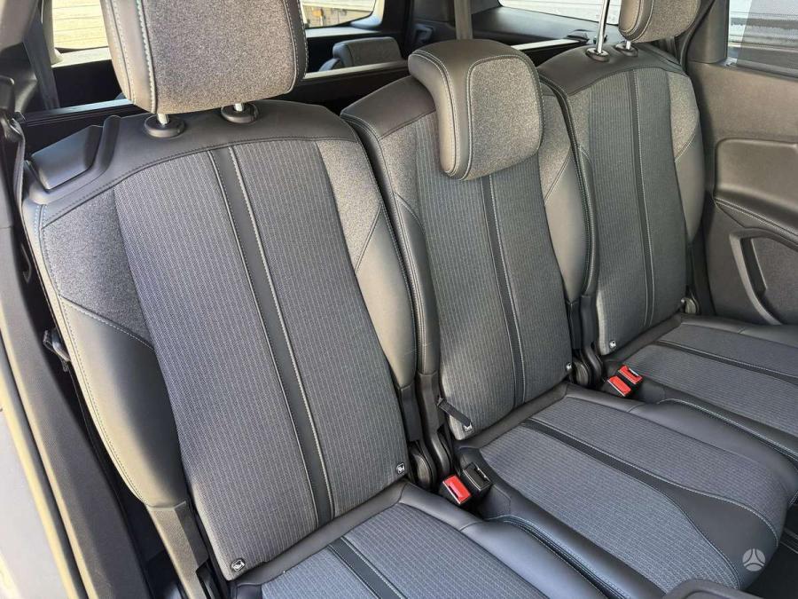 Pelēks Peugeot 5008 2022 Marijampole, ar dzinēja tilpumu 1.20 L un nobraukumu 111 tūkst. km par 16577 €, foto 29 vietnē AUTOMOTO.COM.LV
