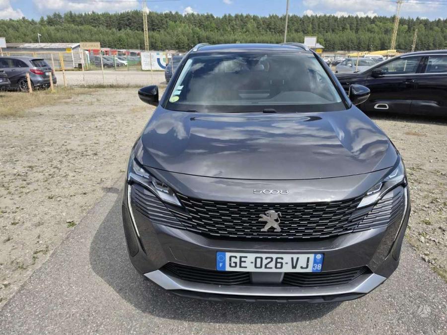 Grey Peugeot 5008 2022 in Vilnius, with an engine capacity of 1.50 L and mileage of 146 thousand km for 17424 €, photo 3 on AUTOMOTO.COM.LV