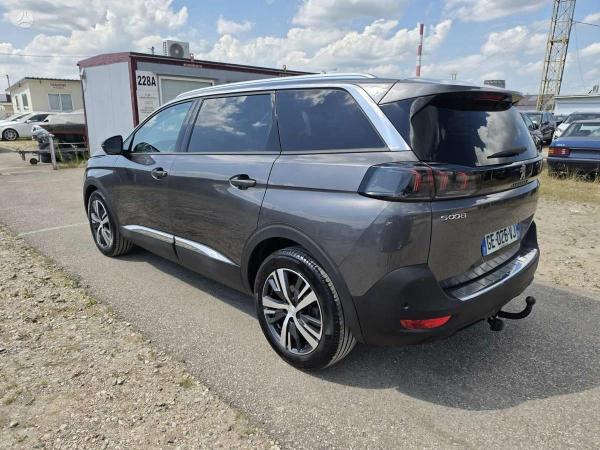 Grey Peugeot 5008 2022 in Vilnius, with an engine capacity of 1.50 L and mileage of 146 thousand km for 17424 €, photo 3 on AUTOMOTO.COM.LV