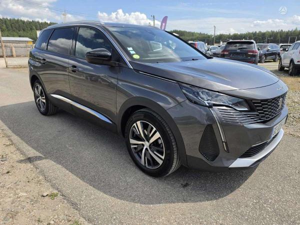 Grey Peugeot 5008 2022 in Vilnius, with an engine capacity of 1.50 L and mileage of 146 thousand km for 17424 €, photo 4 on AUTOMOTO.COM.LV
