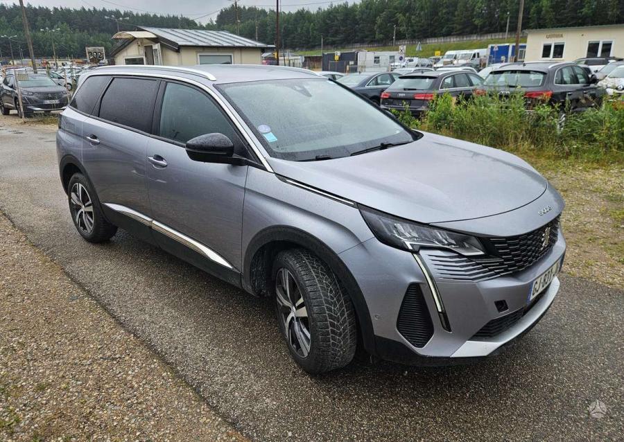 Pelēks Peugeot 5008 2022 Viļņa, ar dzinēja tilpumu 1.20 L un nobraukumu 149 tūkst. km par 15246 €, foto 1 vietnē AUTOMOTO.COM.LV