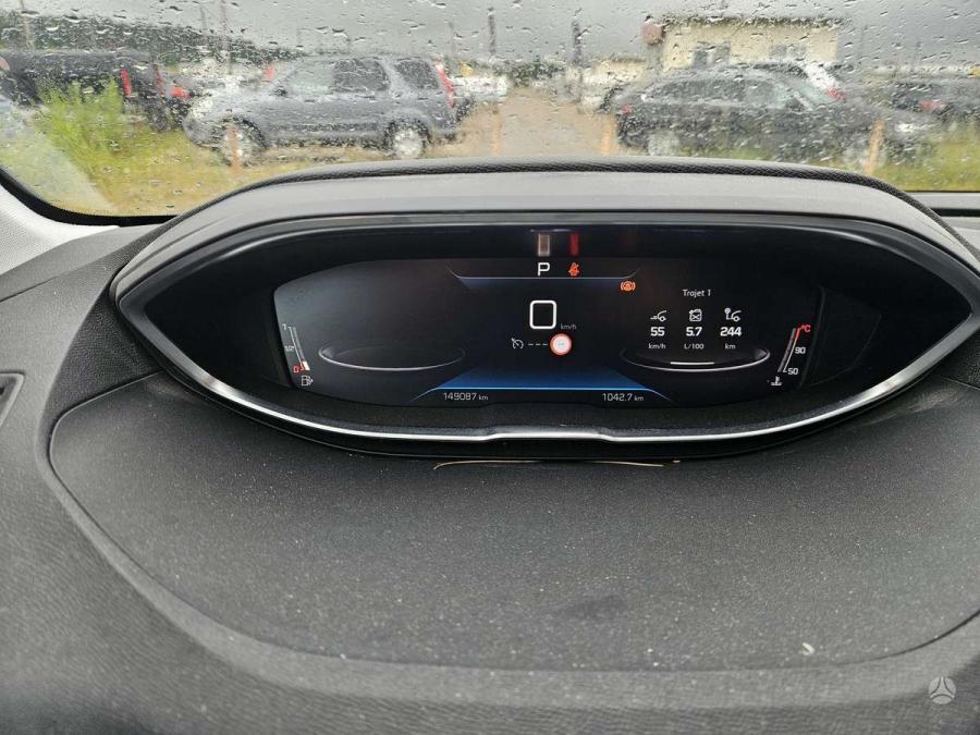 Pelēks Peugeot 5008 2022 Viļņa, ar dzinēja tilpumu 1.20 L un nobraukumu 149 tūkst. km par 15246 €, foto 10 vietnē AUTOMOTO.COM.LV
