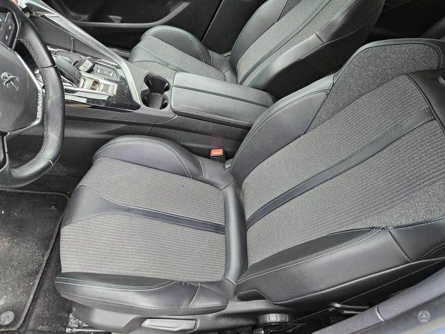 Pelēks Peugeot 5008 2022 Viļņa, ar dzinēja tilpumu 1.20 L un nobraukumu 149 tūkst. km par 15246 €, foto 13 vietnē AUTOMOTO.COM.LV