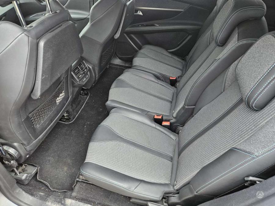 Pelēks Peugeot 5008 2022 Viļņa, ar dzinēja tilpumu 1.20 L un nobraukumu 149 tūkst. km par 15246 €, foto 14 vietnē AUTOMOTO.COM.LV
