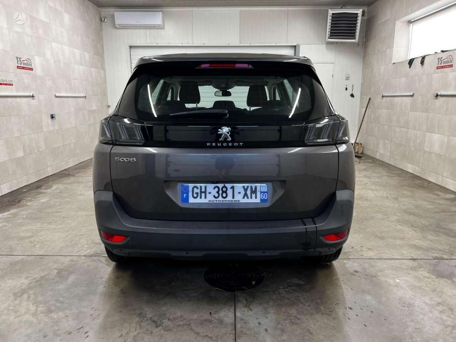Grey Peugeot 5008 2022 in Marijampole, with an engine capacity of 1.20 L and mileage of 180 thousand km for 14036 €, photo 6 on AUTOMOTO.COM.LV