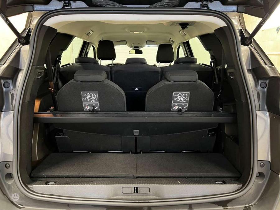 Grey Peugeot 5008 2022 in Marijampole, with an engine capacity of 1.20 L and mileage of 180 thousand km for 14036 €, photo 15 on AUTOMOTO.COM.LV