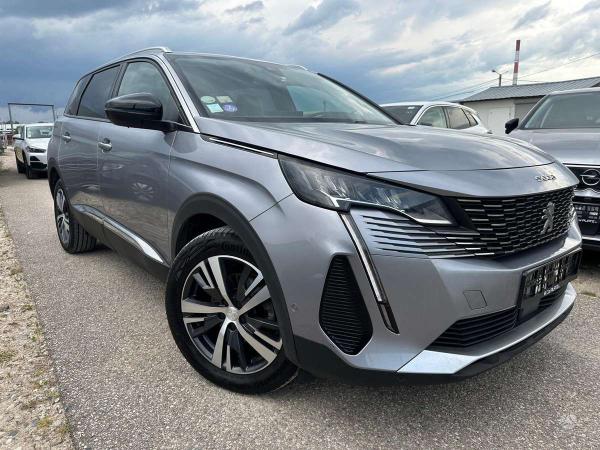 Grey Peugeot 5008 2022 in Vilnius, with an engine capacity of 1.20 L and mileage of 184 thousand km for 13790 €, photo 4 on AUTOMOTO.COM.LV