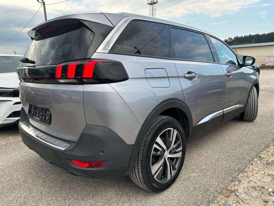 Pelēks Peugeot 5008 2022 Viļņa, ar dzinēja tilpumu 1.20 L un nobraukumu 184 tūkst. km par 13790 €, foto 7 vietnē AUTOMOTO.COM.LV