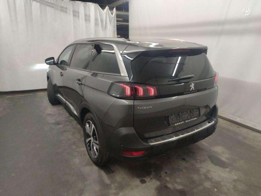 Pelēks Peugeot 5008 2022 Viļņa, ar dzinēja tilpumu 1.50 L un nobraukumu 82 tūkst. km par 21770 €, foto 7 vietnē AUTOMOTO.COM.LV