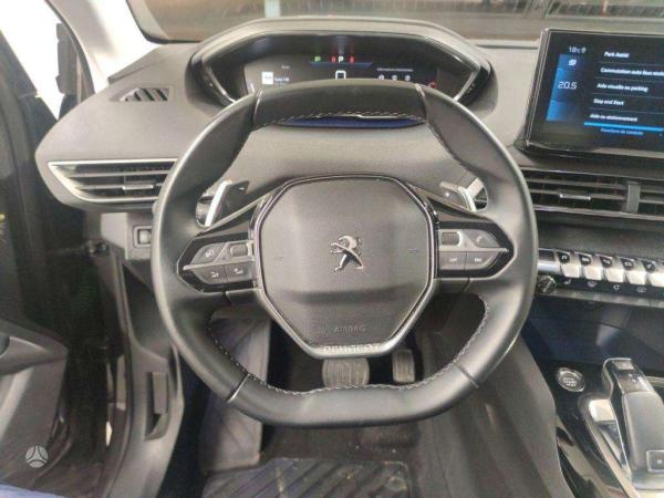 Grey Peugeot 5008 2022 in Vilnius, with an engine capacity of 1.50 L and mileage of 82 thousand km for 21770 €, photo 9 on AUTOMOTO.COM.LV
