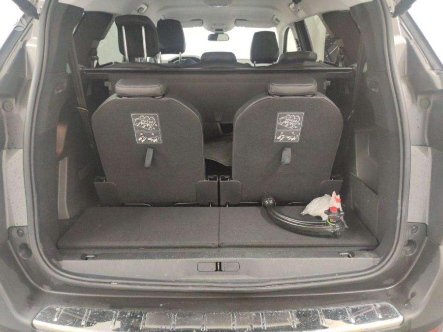 Pelēks Peugeot 5008 2022 Viļņa, ar dzinēja tilpumu 1.50 L un nobraukumu 82 tūkst. km par 21770 €, foto 17 vietnē AUTOMOTO.COM.LV
